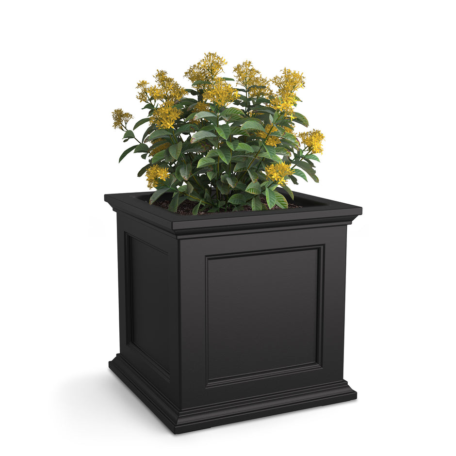 Planters – Mayne Inc. US